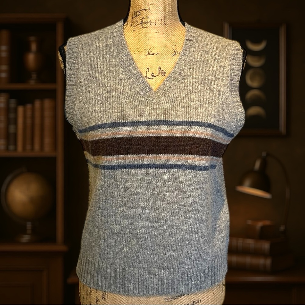 Dark Academia 90s Preppy 100% Wool Vest Size S Juniors - Gem